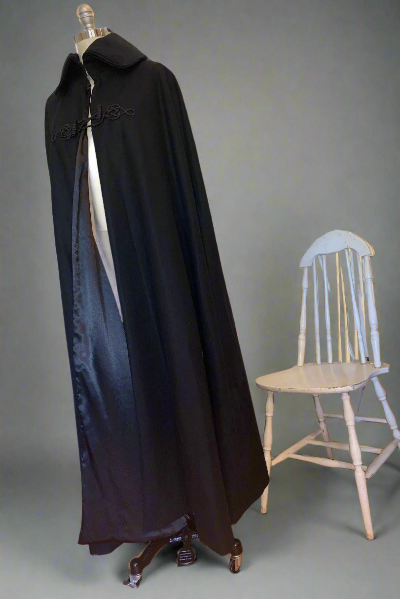 Boat Cloak Naval Black Wool Cape – Carpatina